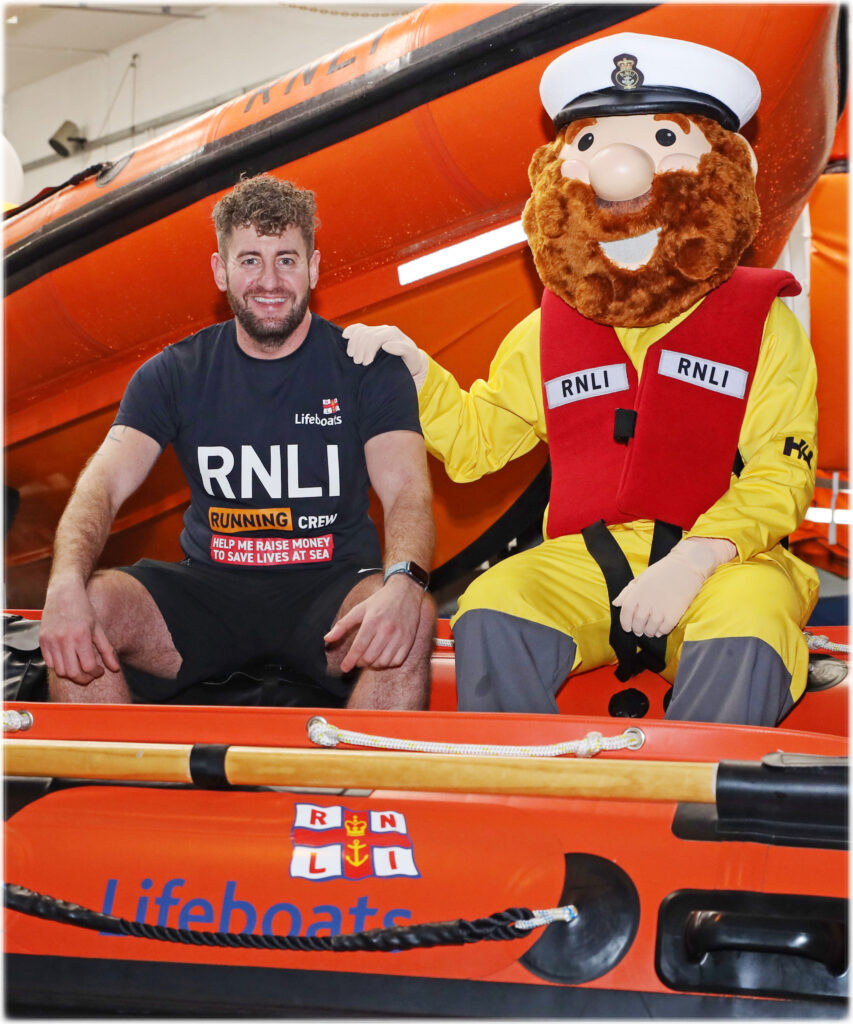 Porthcawl RNLI crew member, Gareth Charnock to run the TCS London ...
